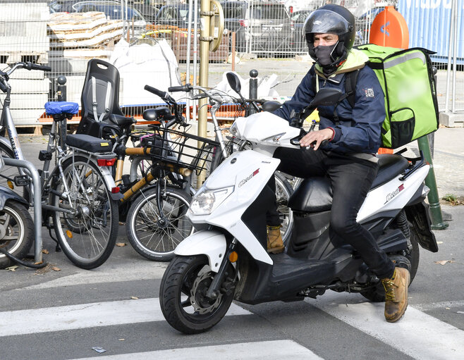 Platform workers: action even more important after minority block | ETUC